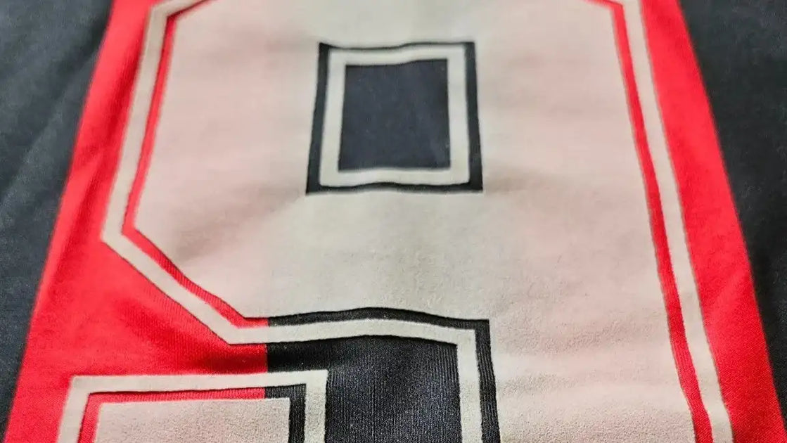 Legends: Signed Football Shirts with ICONS and Beckett Proof – Walkouts